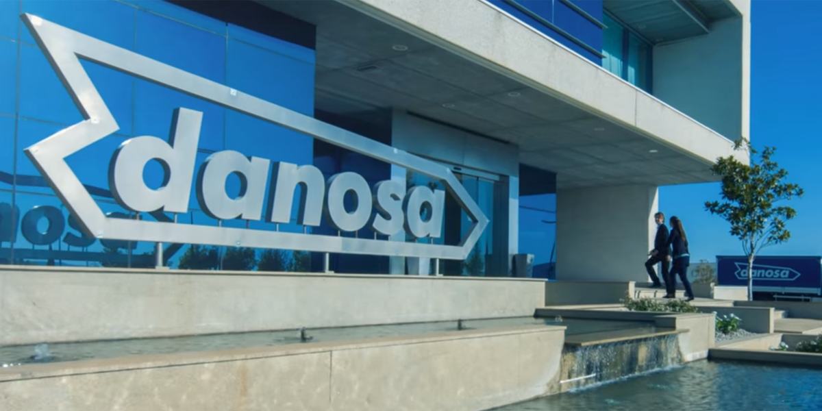 Danosa. Más de 50 años construyendo juntos • CONSTRUIBLE