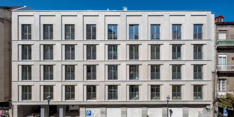 edificios-viviendas-Vigo-cerramientos-ventanas-Tecnhal-reciclaje-energía-rendimiento-térmico ...