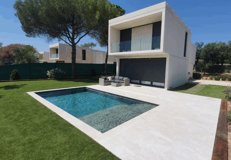 Alianza entre Gresmanc Group y Gamma para distribuir cerámica en pavimentos y piscinas ...